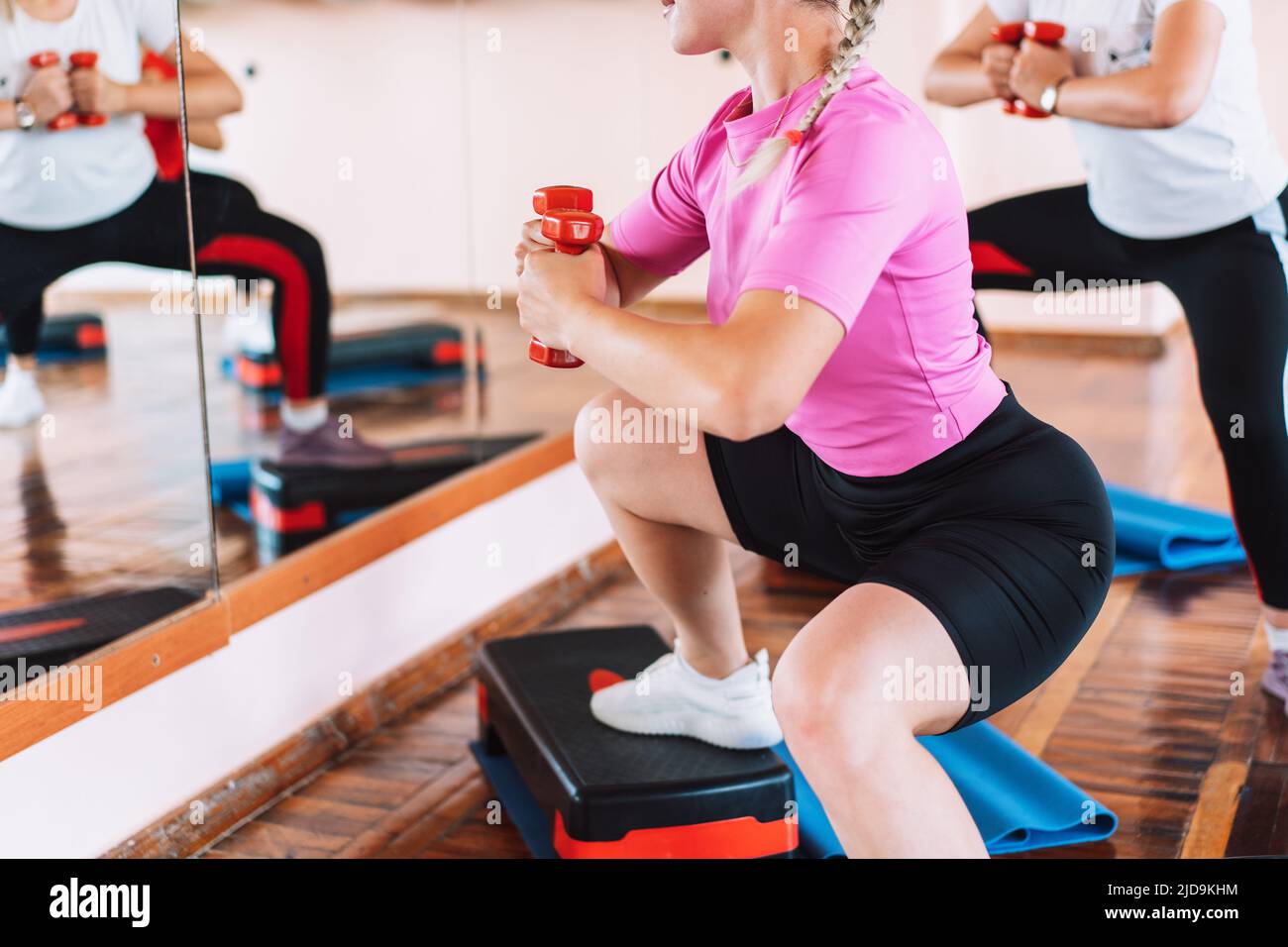 Team squats hi-res stock photography and images - Alamy