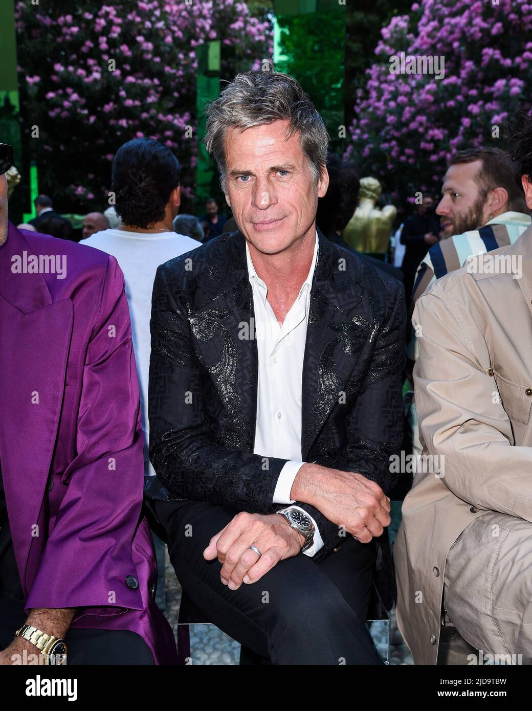 Mark Vanderloo Milan Fashion Week - Men S/S 2023 Versace fashion show ...