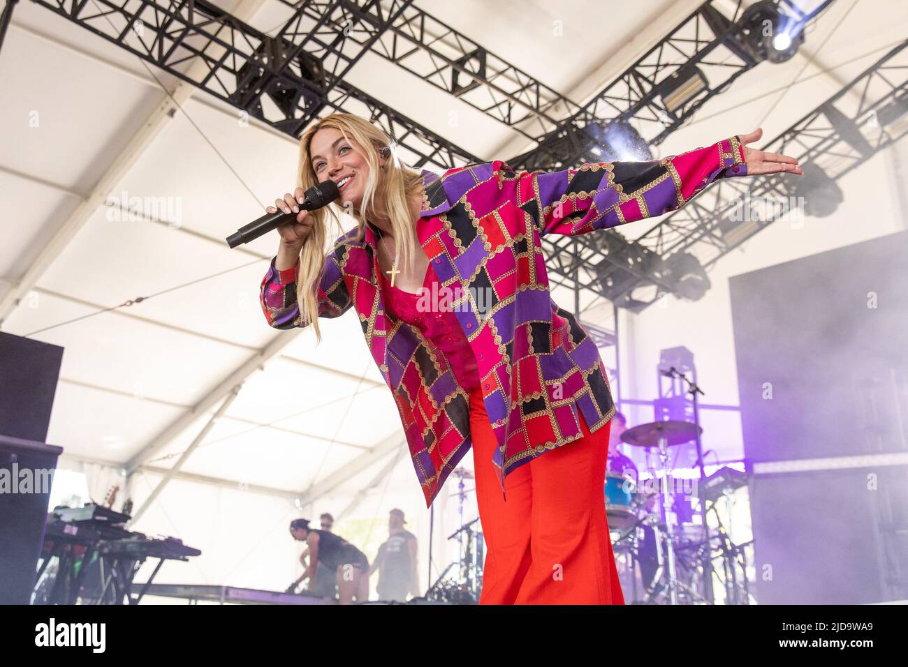 Singer Ashe (Ashlyn Rae Willson) at Bonnaroo Music and Arts Festival on ...