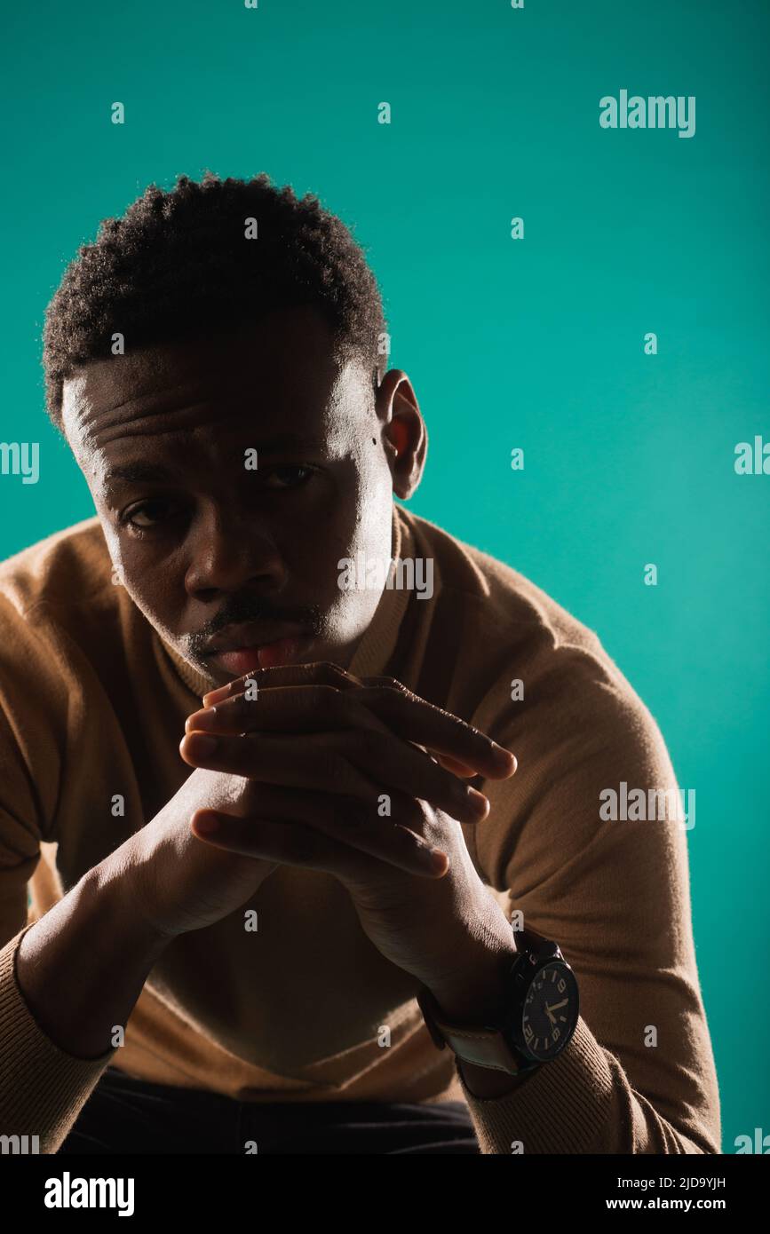 Psoing hi-res stock photography and images - Alamy