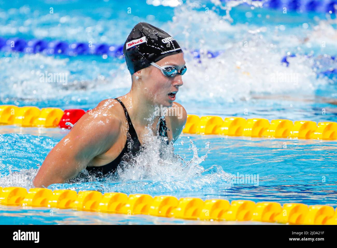 BUDAPEST, HUNGARY - JUNE 19: Alex Walsh of United States competing at ...