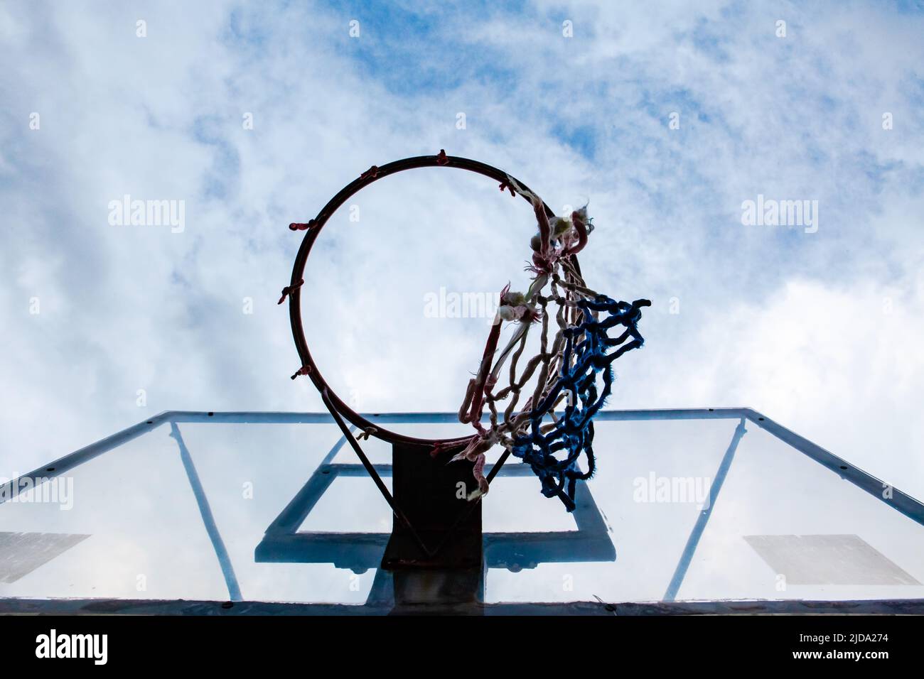 Torn net hi-res stock photography and images - Alamy