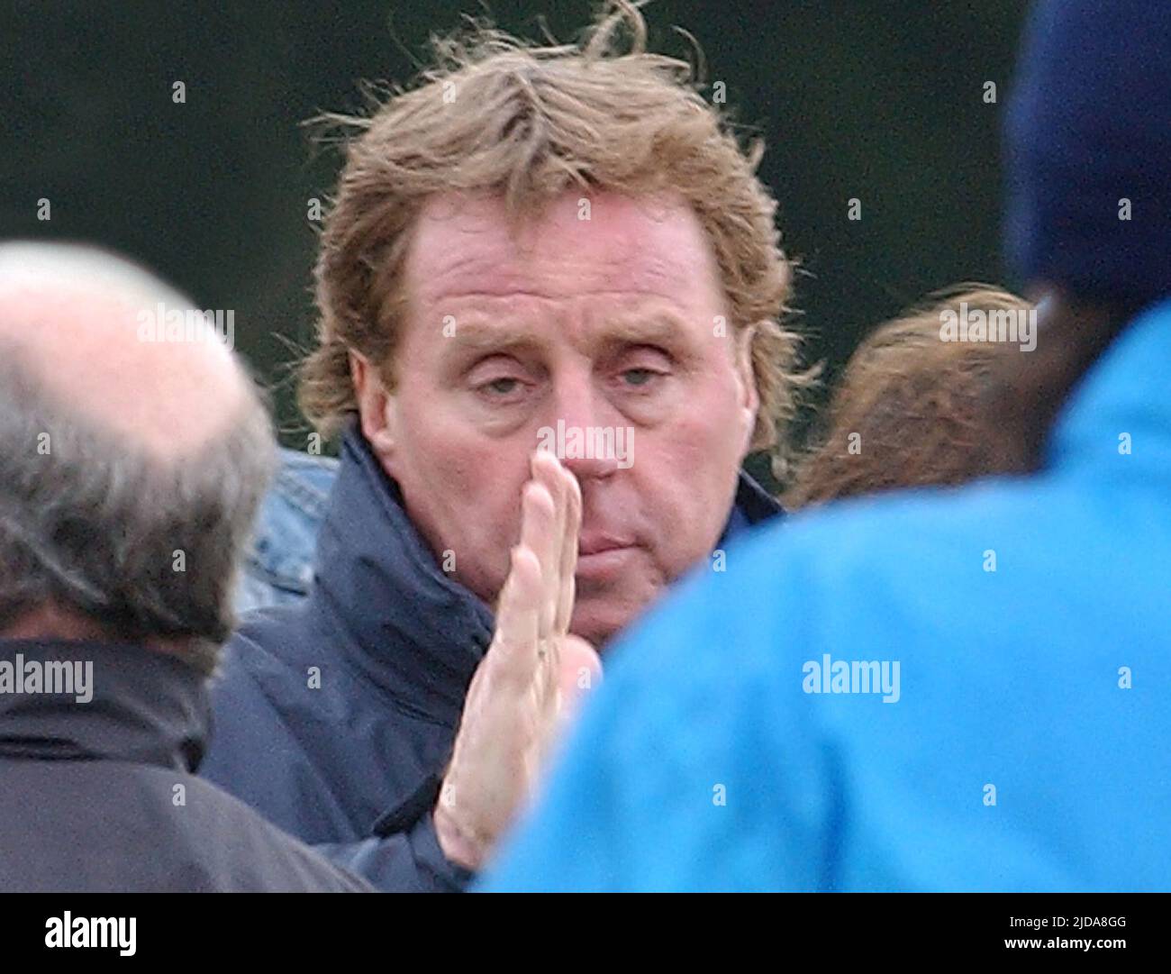 HARRY REDKNAPP TRAINING 15-01-04 PIC MIKE WALKER, 2004 Stock Photo - Alamy