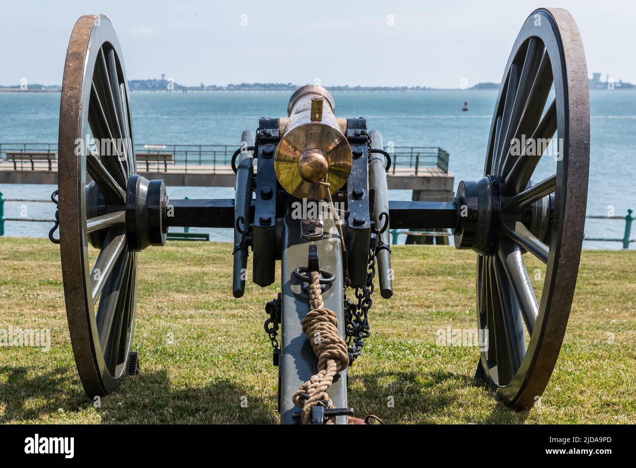 Concord Independent Battery at Castle Island to return cannon fire for ...