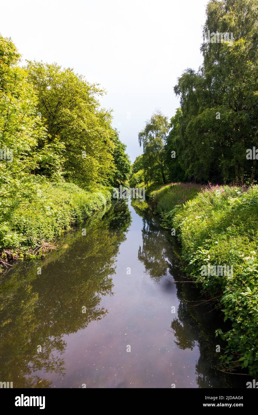 Lake in rural England Stock Photo - Alamy