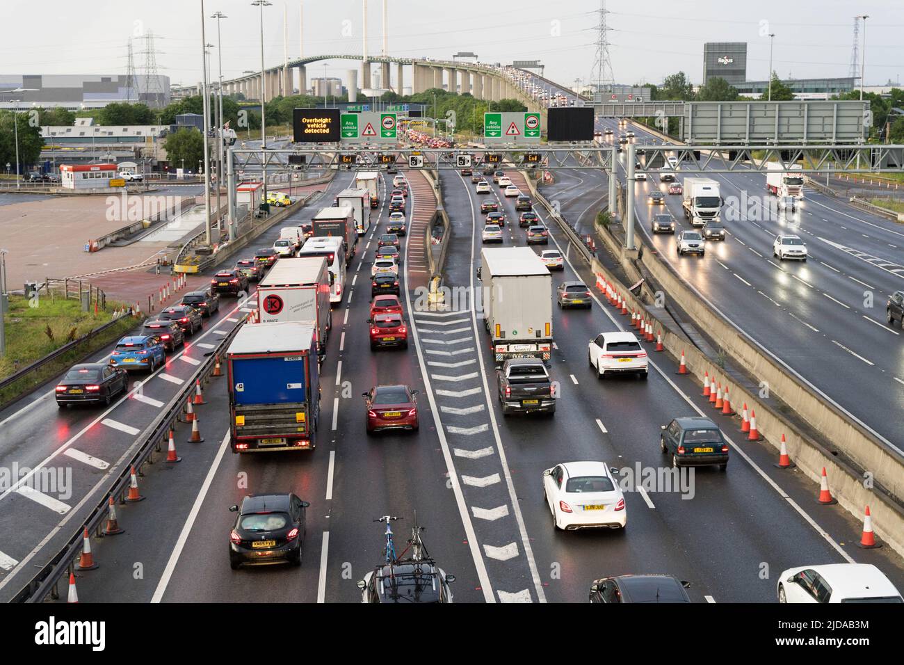 Kent, UK. 19th June 2022. Evening traffic jam due to an over height ...
