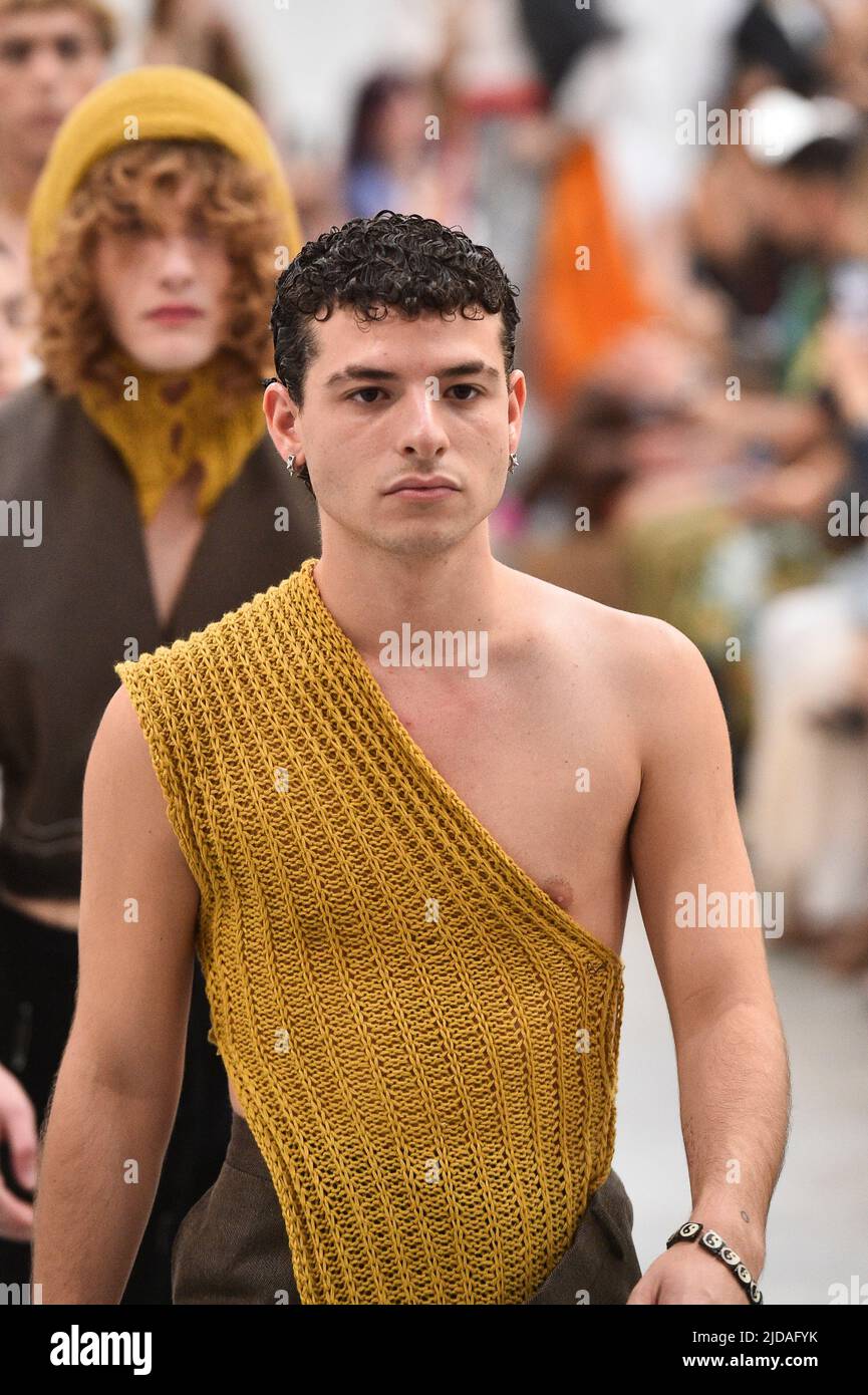 Milan Fashion Week - Men S/S 2023 Simon Cracker - Catwalk Milan, Italy ...