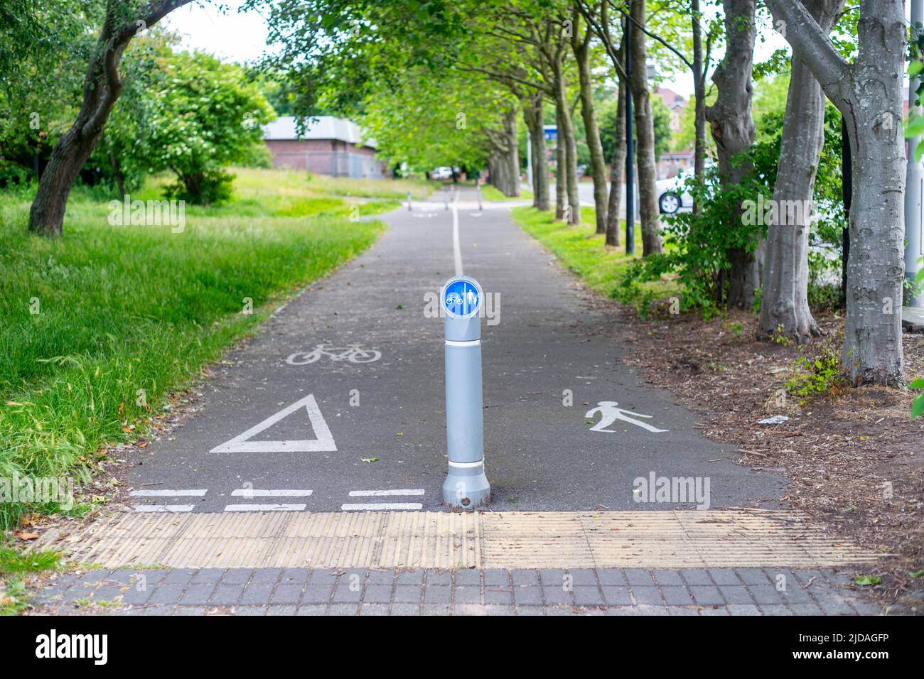 Shared bicycle pedestrian path hi-res stock photography and images - Alamy