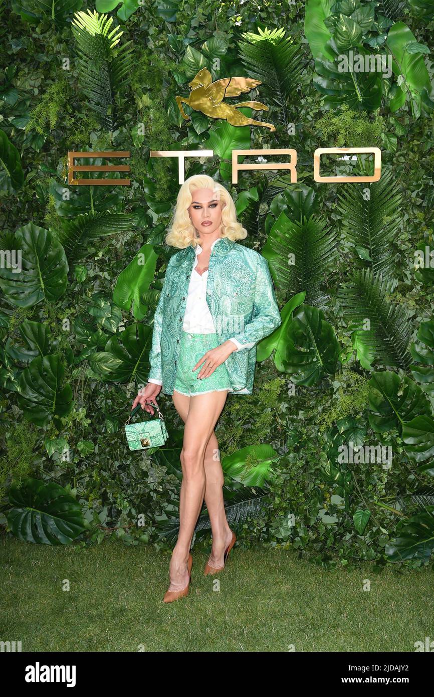Miss Fame (Kurtis Dam-Mikkelsen) Milan Fashion Week - Men S/S 2023 Etro ...