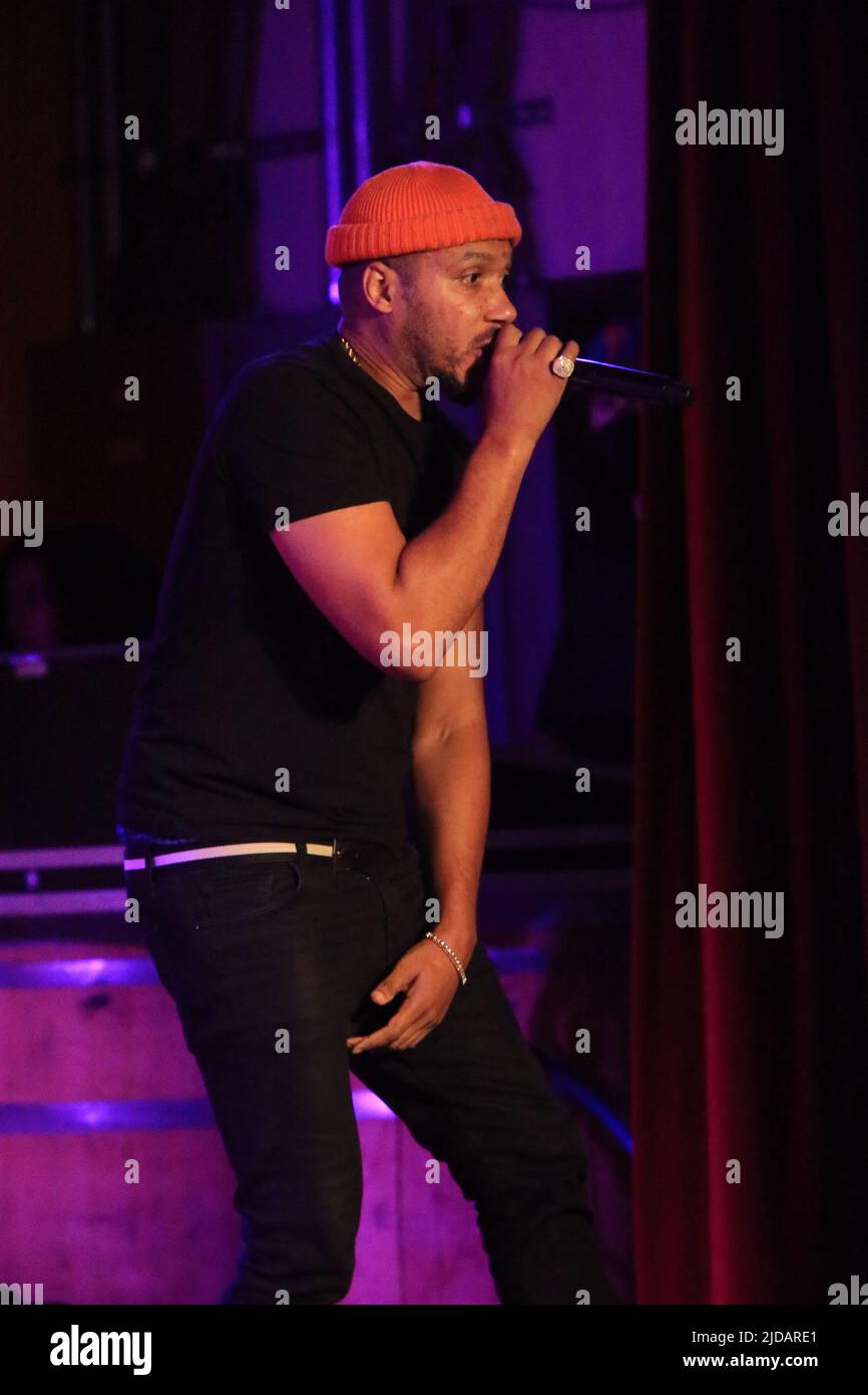 Singer Lyfe Jennings performing live at the City Winery Restaurant And ...
