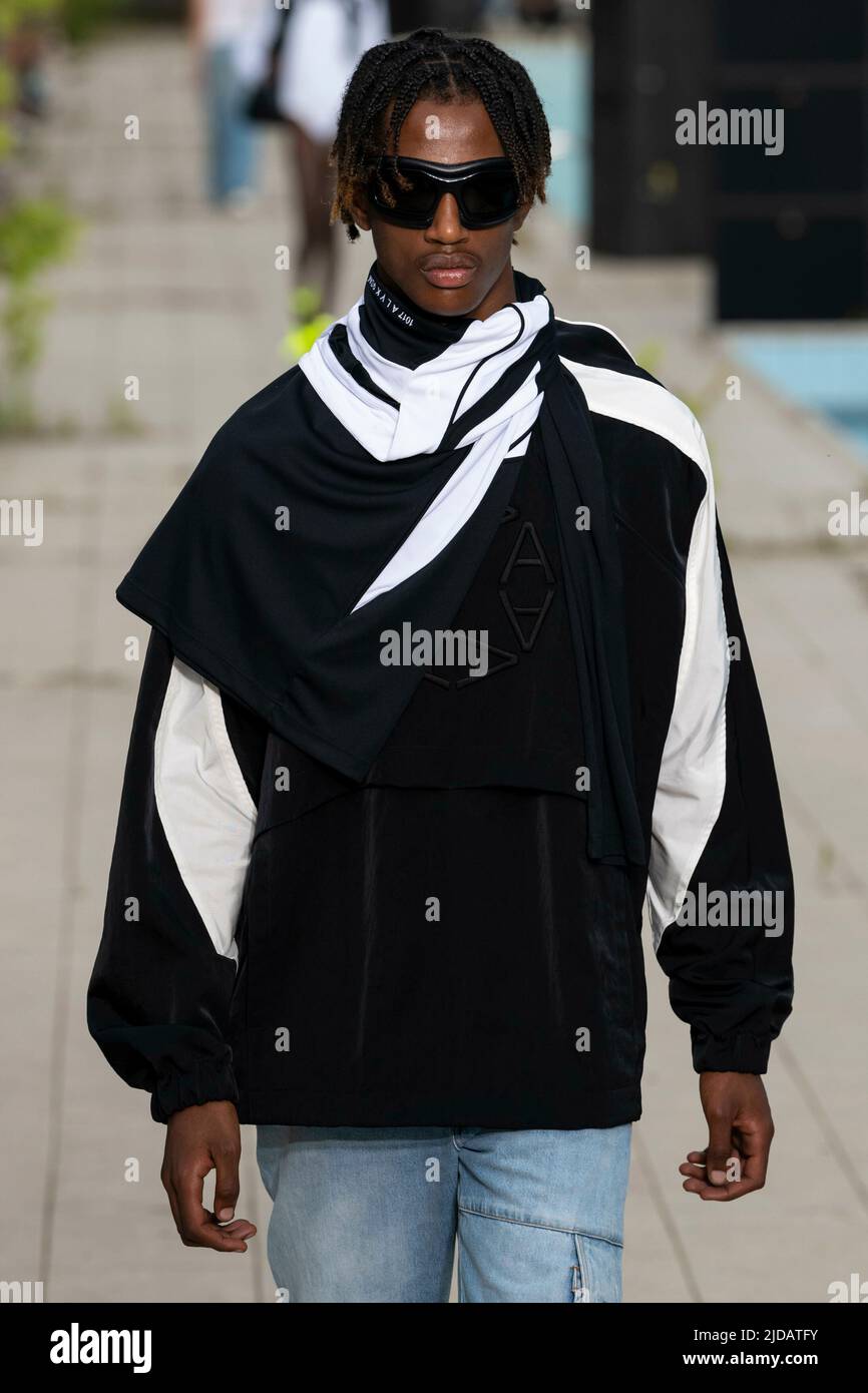 Alyx fashion hi-res stock photography and images - Alamy