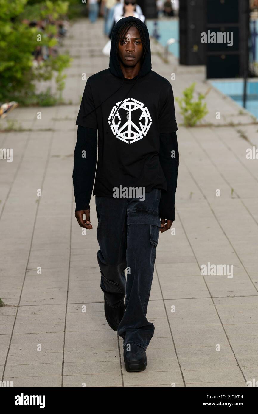 Alyx fashion hi-res stock photography and images - Alamy