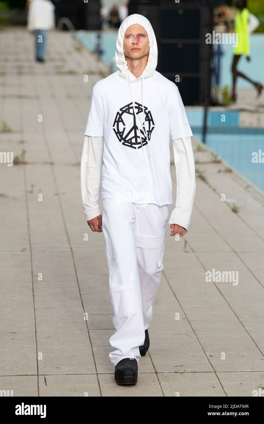 Alyx fashion hi-res stock photography and images - Alamy