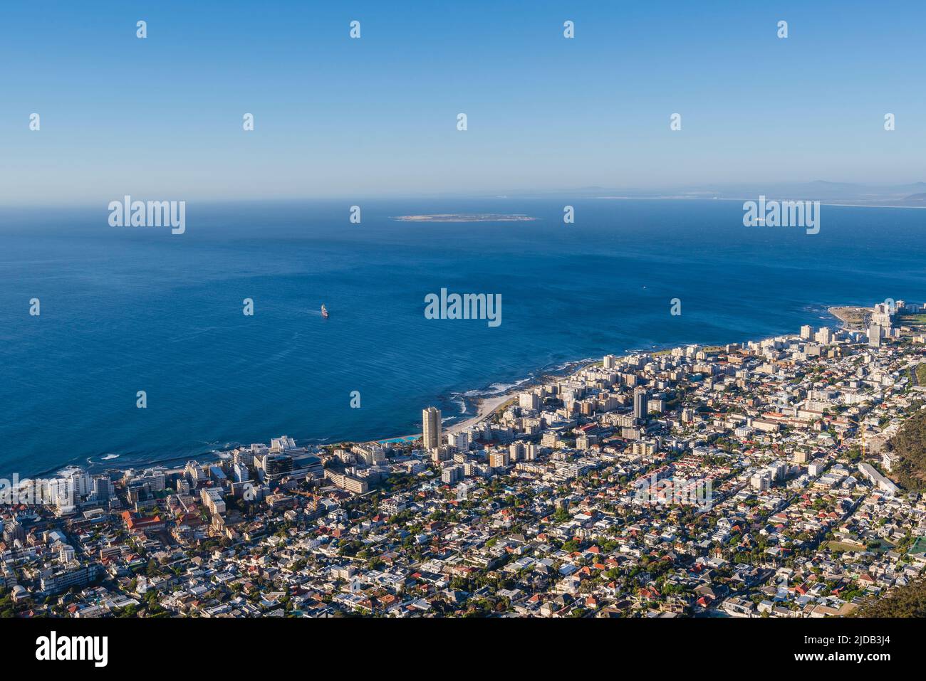 Overview of Cape Town city skyline and shoreline along the Atlantic ...