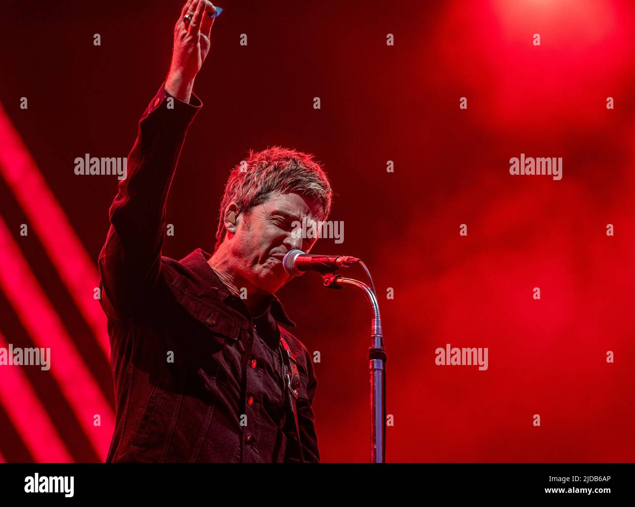 Noel gallaghers high flying birds band hi-res stock photography and ...