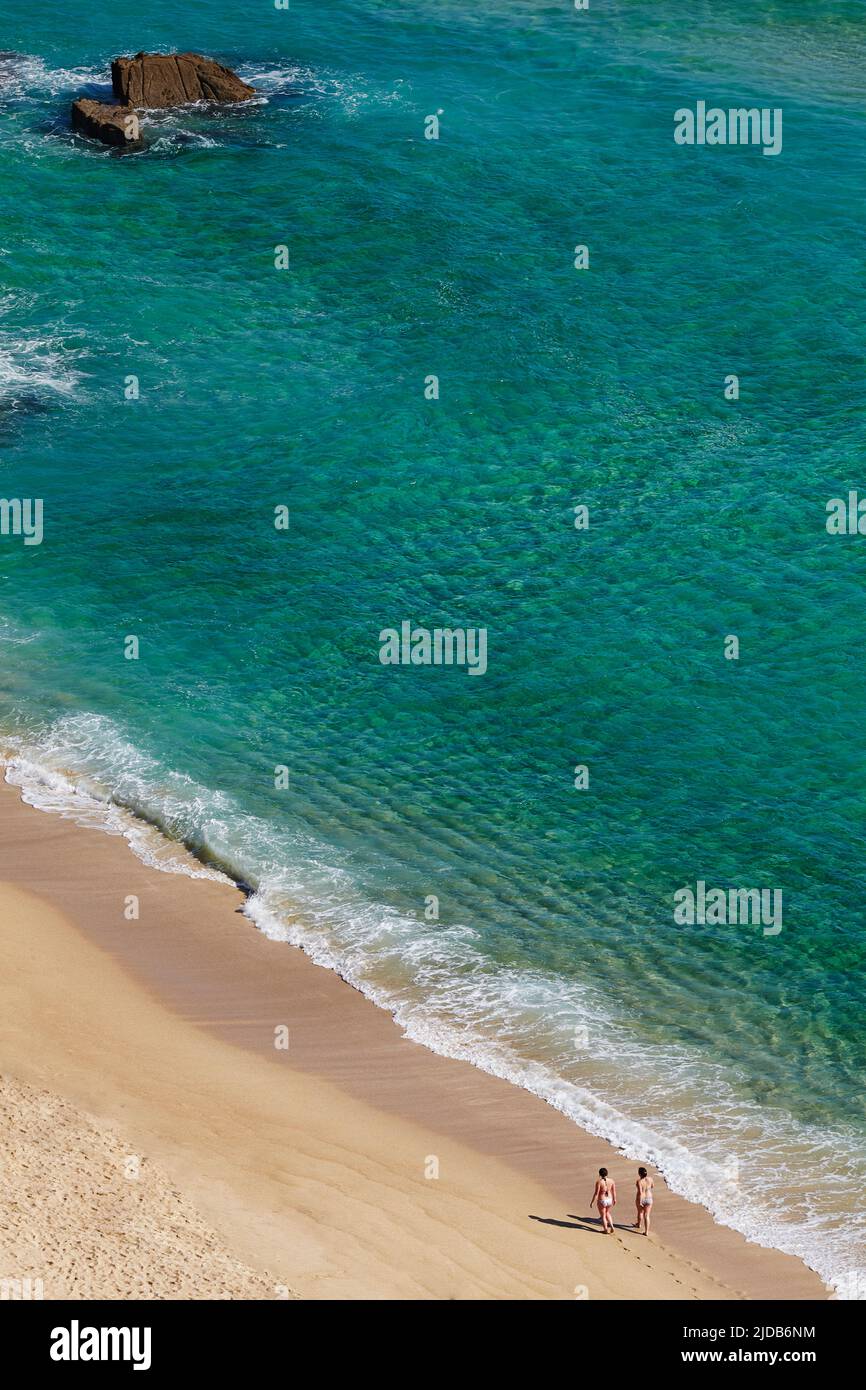 Pen-y-Vaunder Beach, Treen Cliff, Cornwall, Great Britain; Cornwall ...