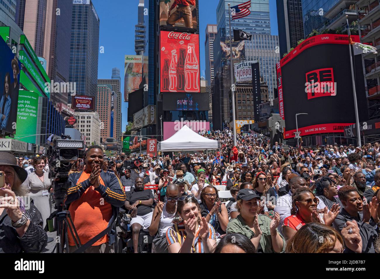 NEW YORK, NY - JUNE 19: People watch Broadway Celebrates Juneteenth in ...