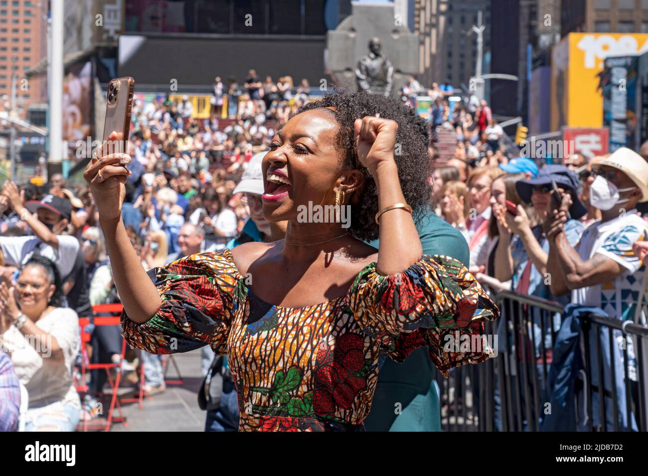 NEW YORK, NY - JUNE 19: Actress Aisha Jackson seen during Broadway ...