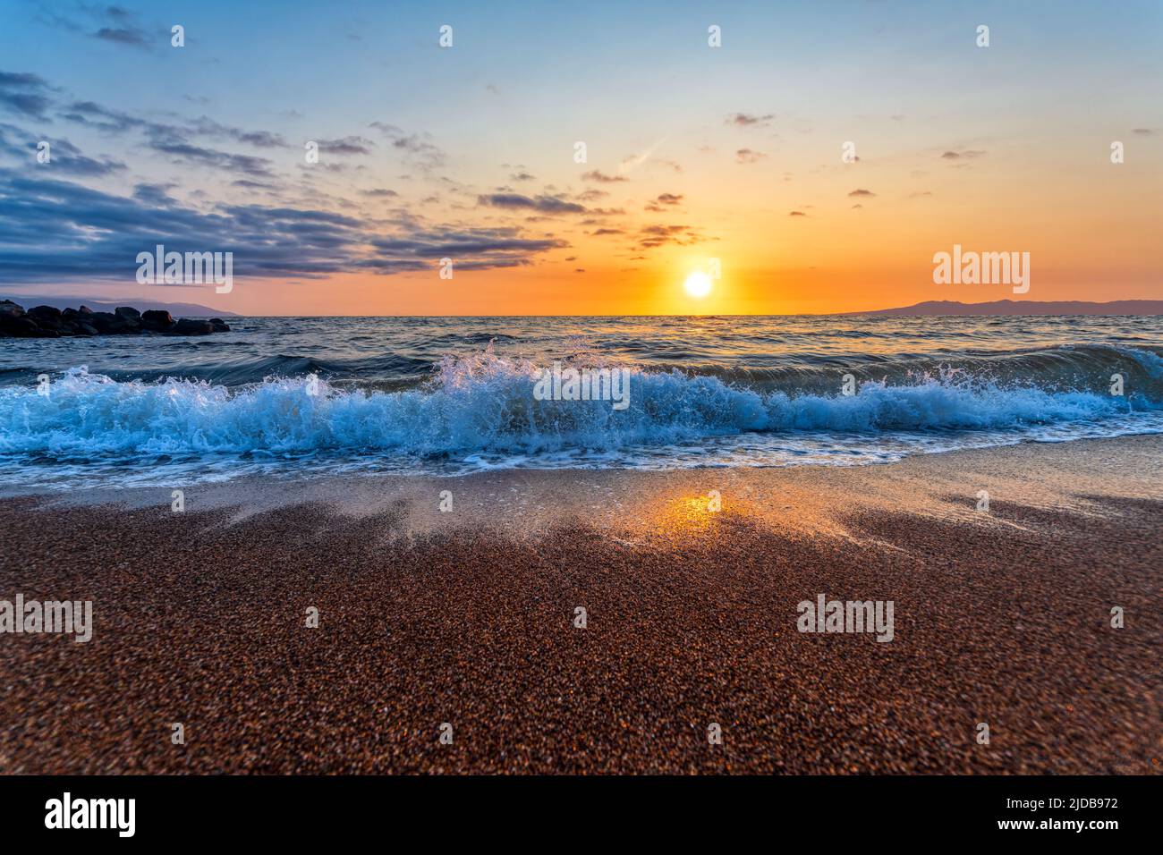 The Sun Rises On The Ocean Horizon In A Colorful Tropical Beach Landscape In High Resolution ...
