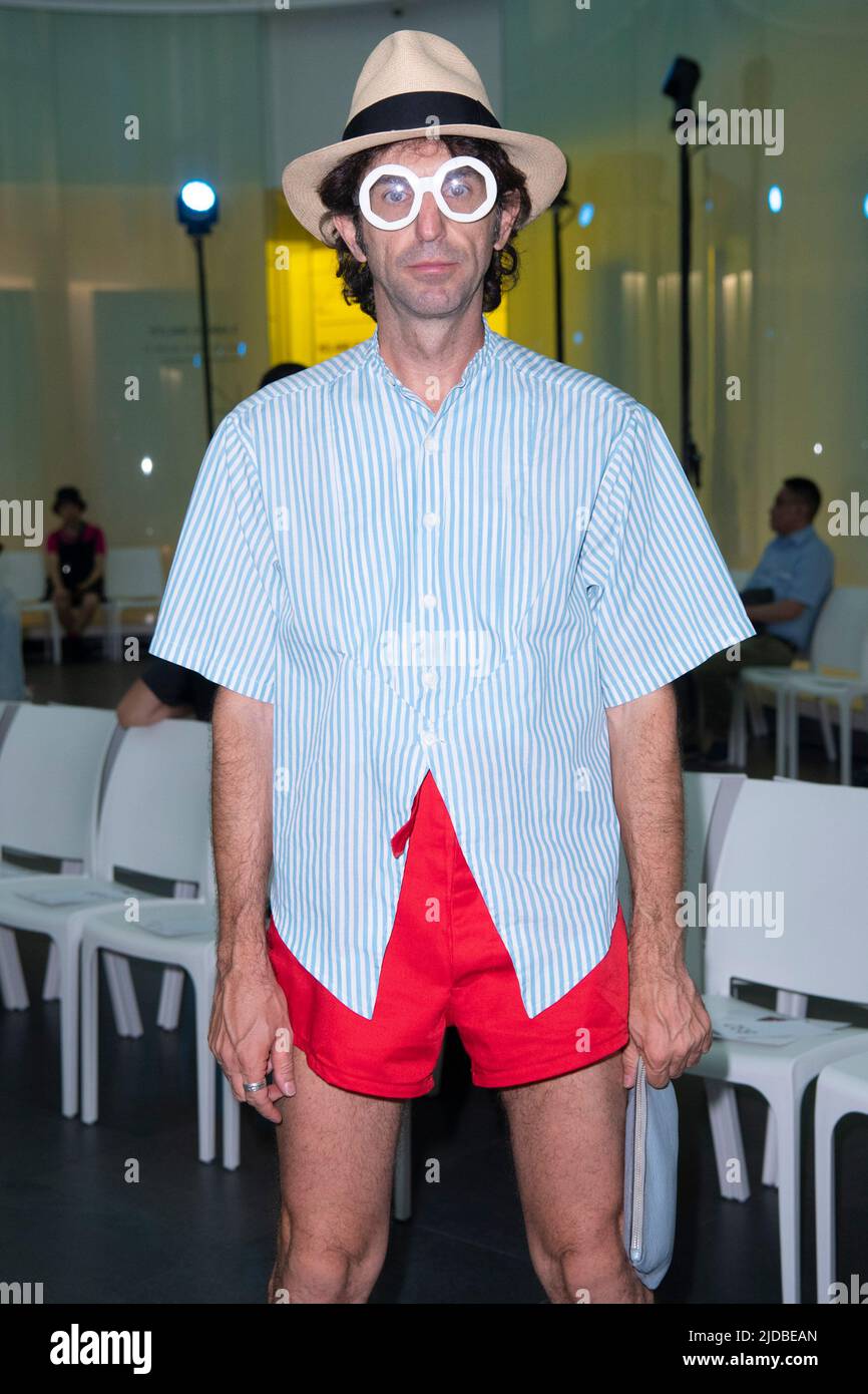 Manos Samartzis Milan Fashion Week - Men S/S 2023 Dhruv Kapoor - front ...