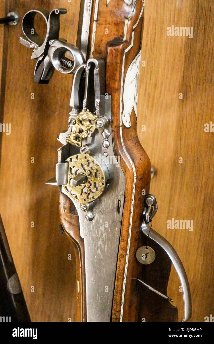 Arquebus hi-res stock photography and images - Alamy