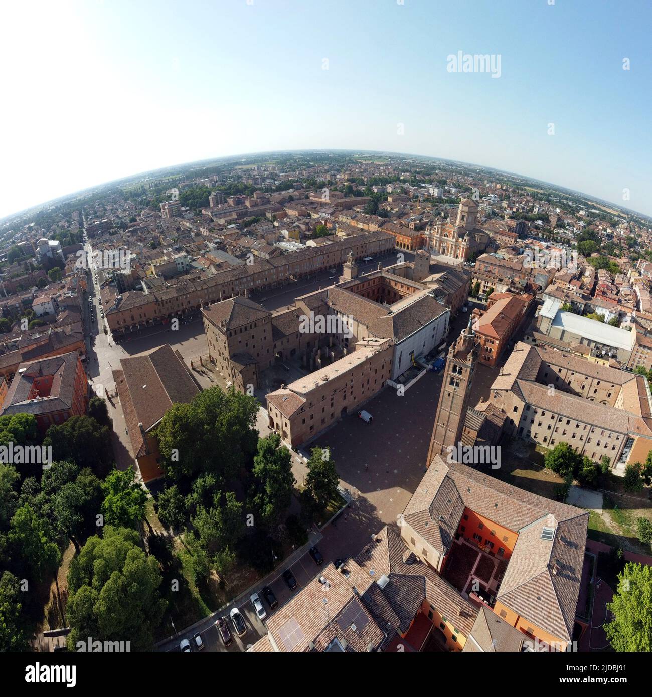 Modena cathedral aerial hi-res stock photography and images - Alamy