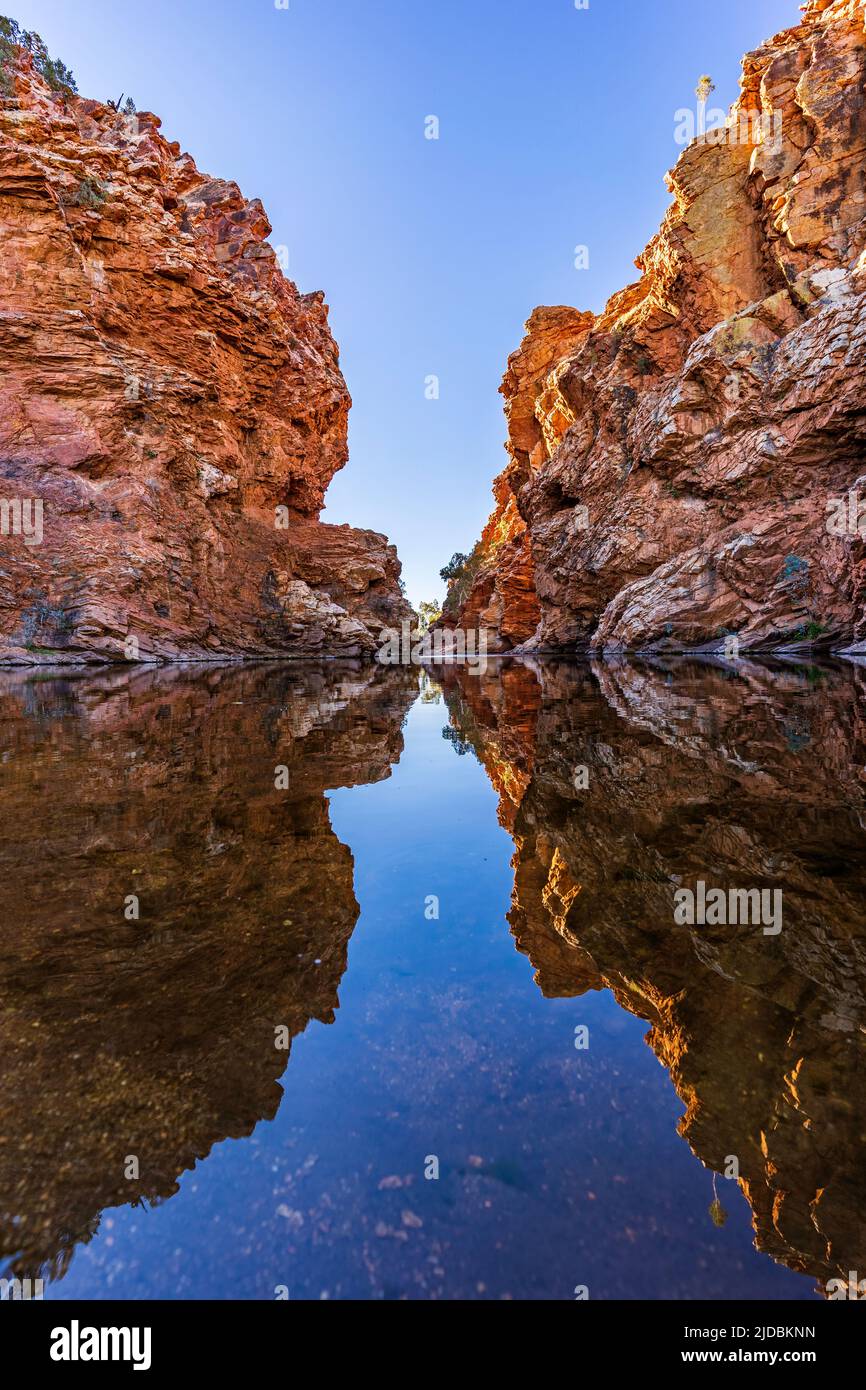Outback water hole hi-res stock photography and images - Alamy