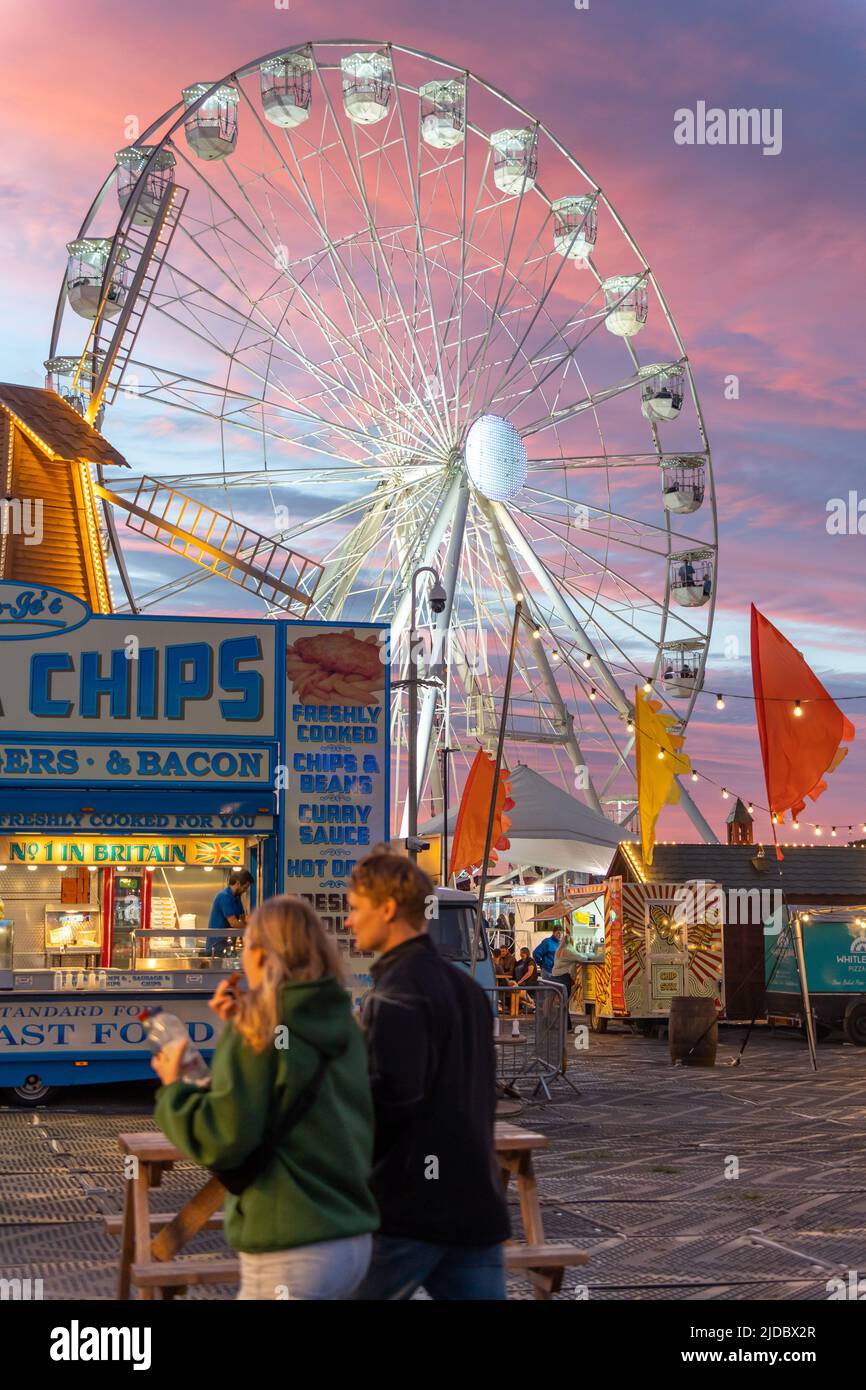 Fair fairground funfair sunset hi-res stock photography and images - Alamy
