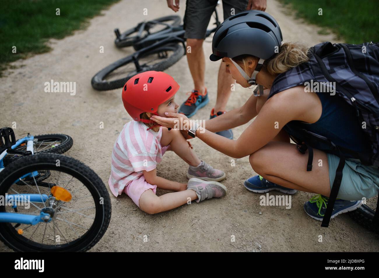 Child falling off bike hi-res stock photography and images - Alamy