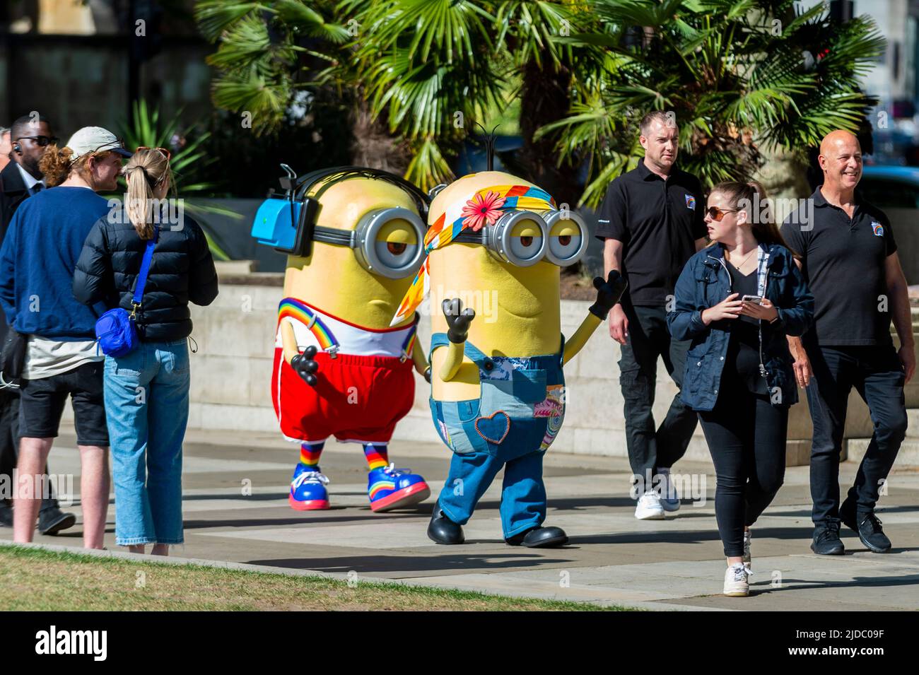 London, UK. 20 June 2022. Minions costume characters, Kevin and Stuart ...
