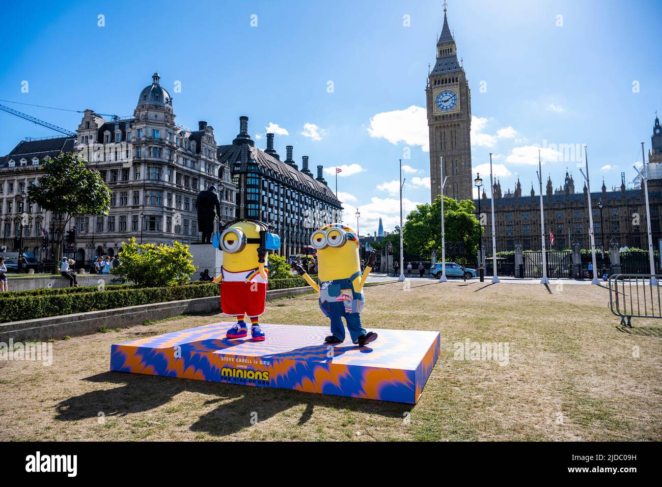 London, UK. 20 June 2022. Minions costume characters, Kevin and Stuart ...