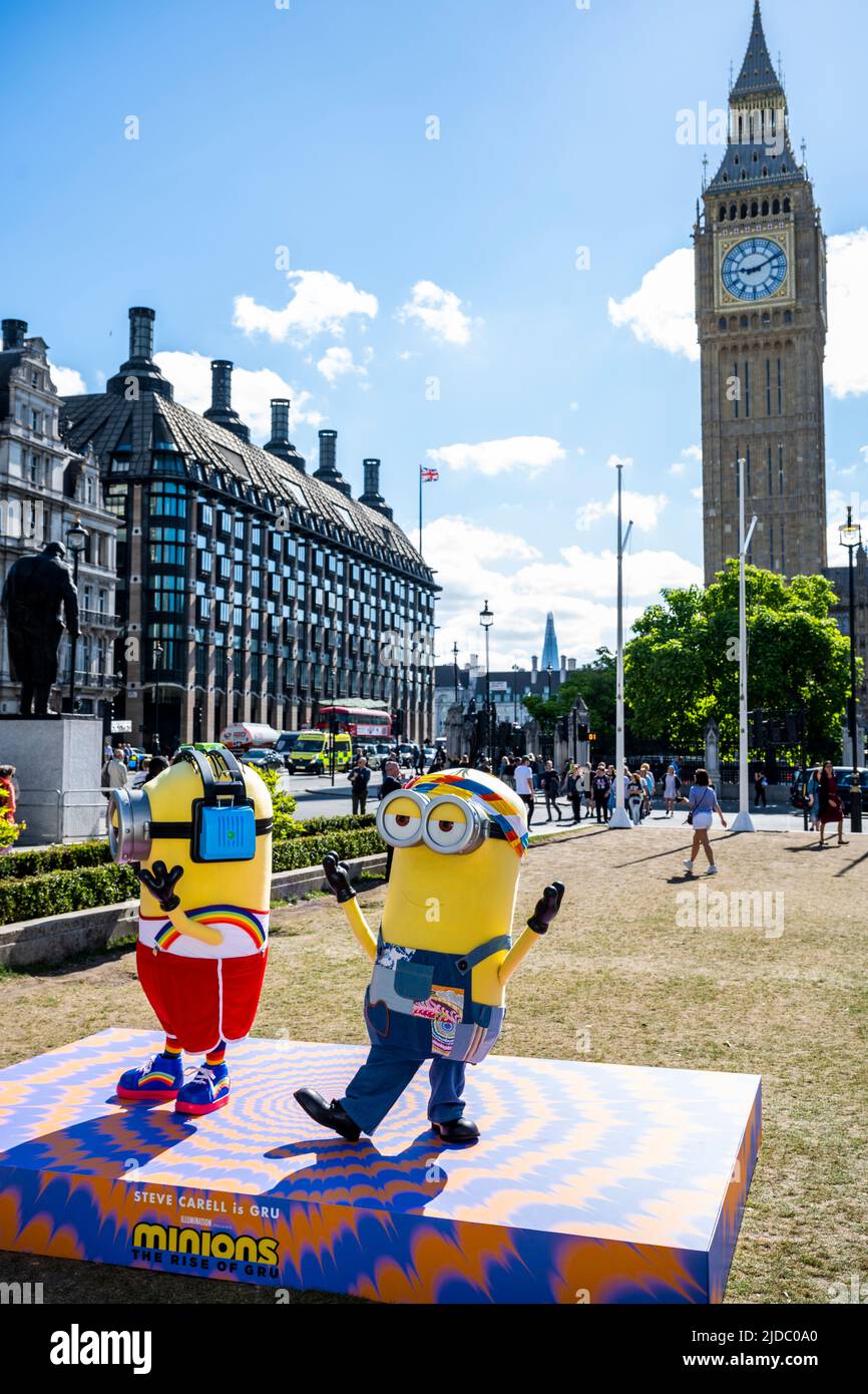 London, UK. 20 June 2022. Minions costume characters, Kevin and Stuart ...
