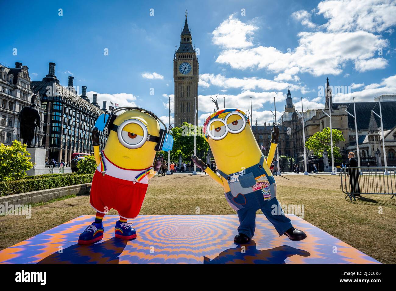 Minions characters hi-res stock photography and images - Alamy