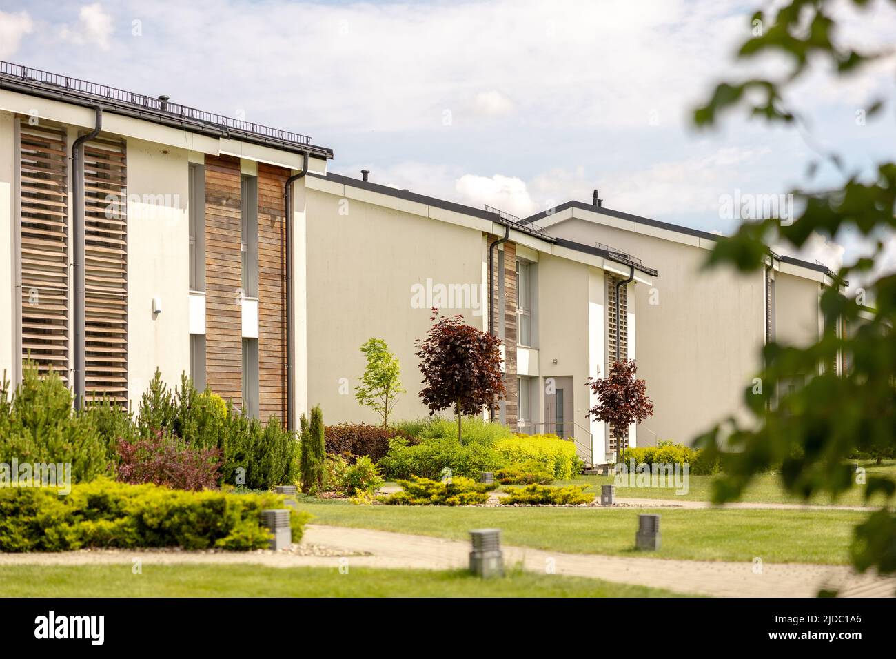 Modern row house hi-res stock photography and images - Alamy