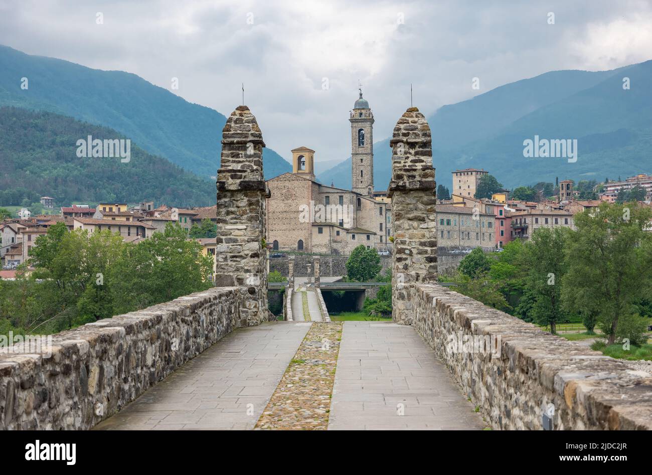 Bobbio, Italy , the Old Bridge (also known as the Devil's Bridge) over ...