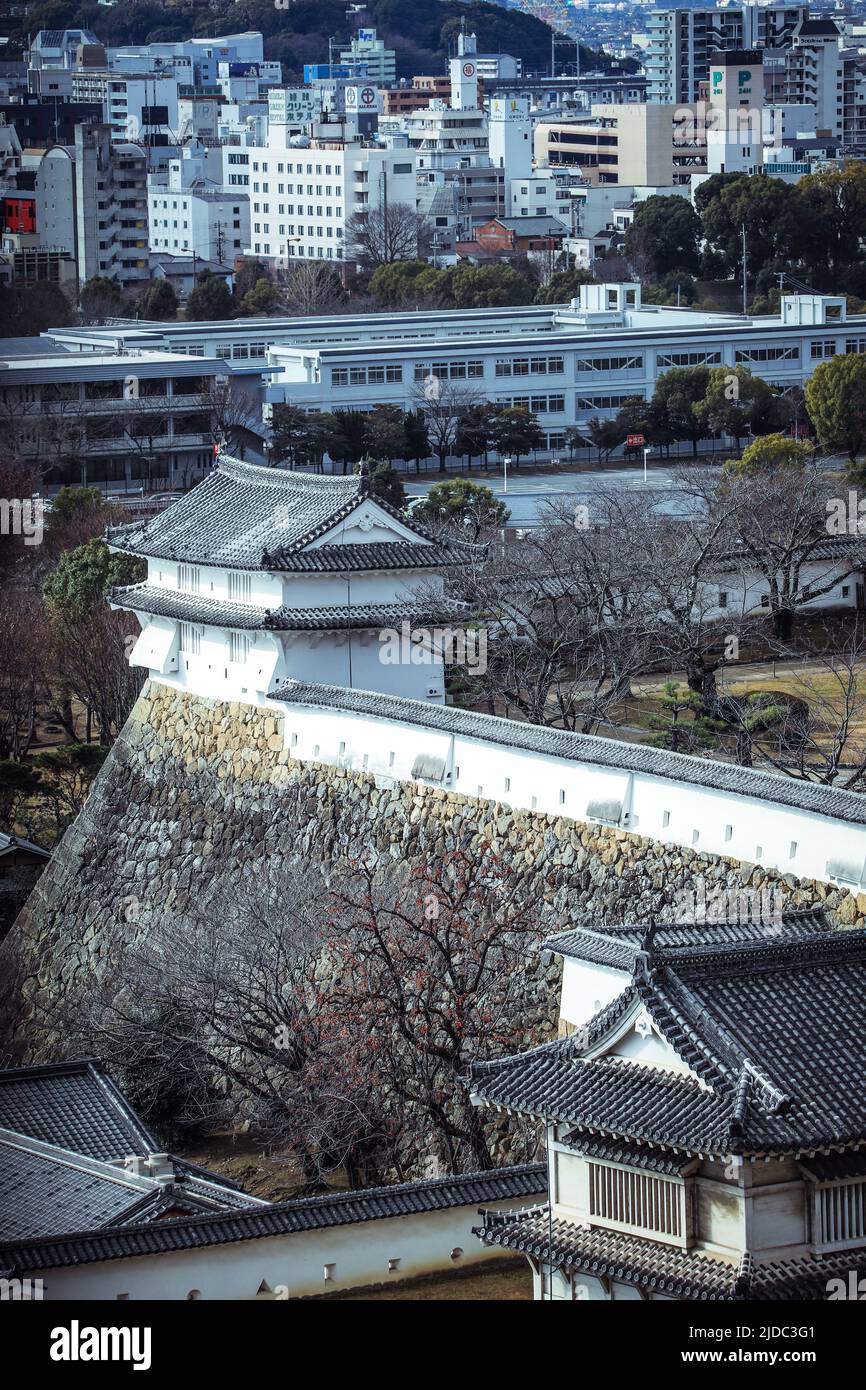 Roof detail himeji castle himeji hi-res stock photography and images ...