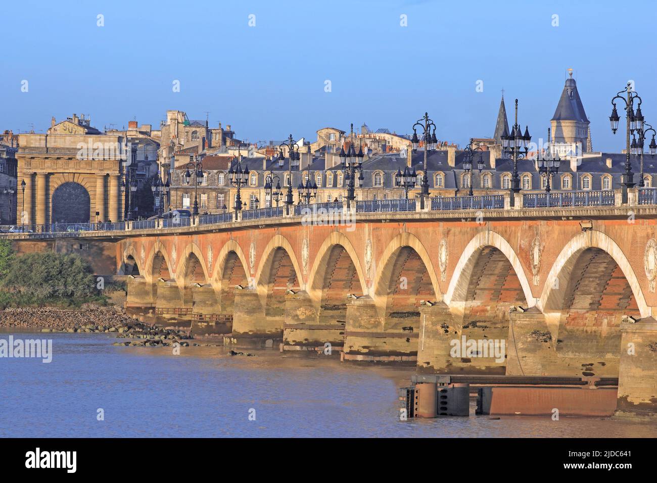 Monument of gironde hi-res stock photography and images - Alamy