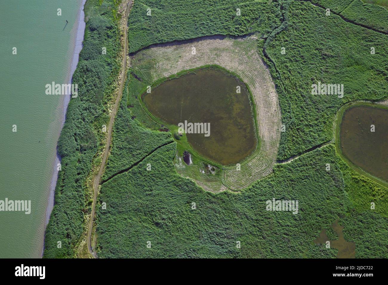 Natural heart shaped pool hi-res stock photography and images - Alamy