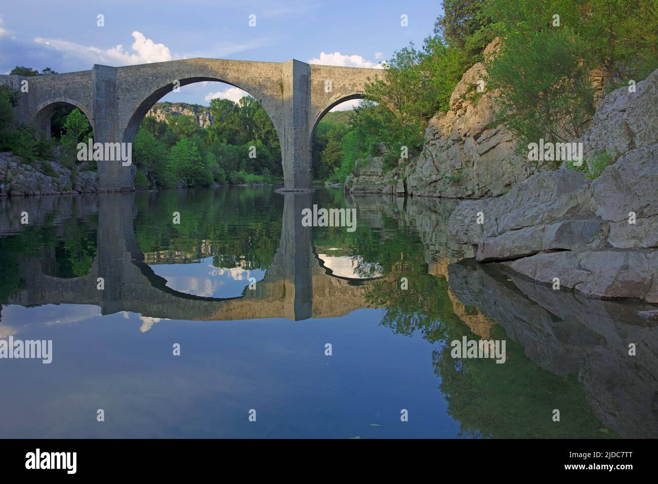 France, Hérault (34) Ganges, gorges de l'Hérault, old bridge in Saint ...