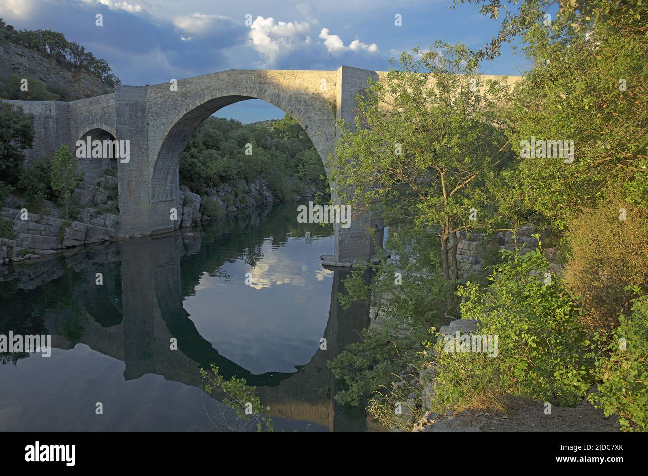 France, Hérault (34) Ganges, gorges de l'Hérault, old bridge in Saint ...
