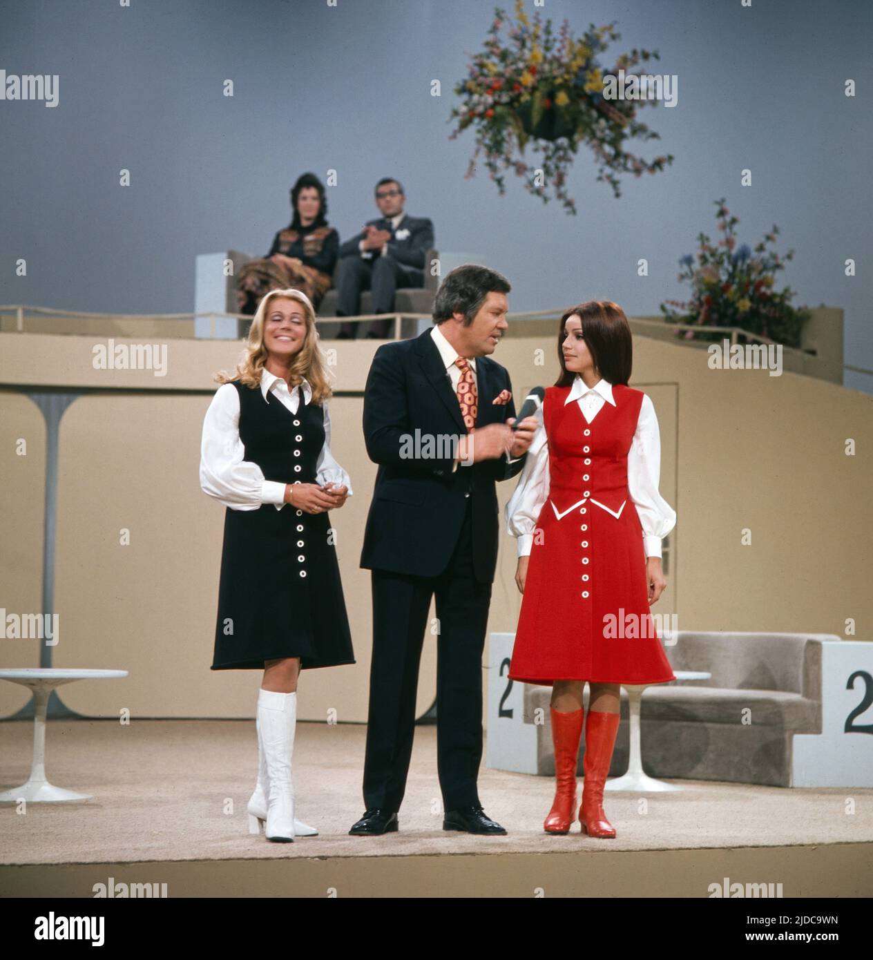 Drei mal Neun, ZDF Quizshow, Deutschland, 1971, im Bild: Showmaster Wim ...