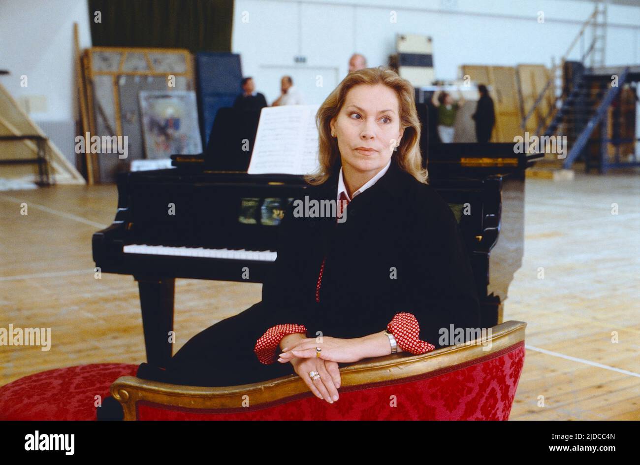 Julia Varady, ungarisch-deutsche Opernsängerin, Konzertsängerin ...