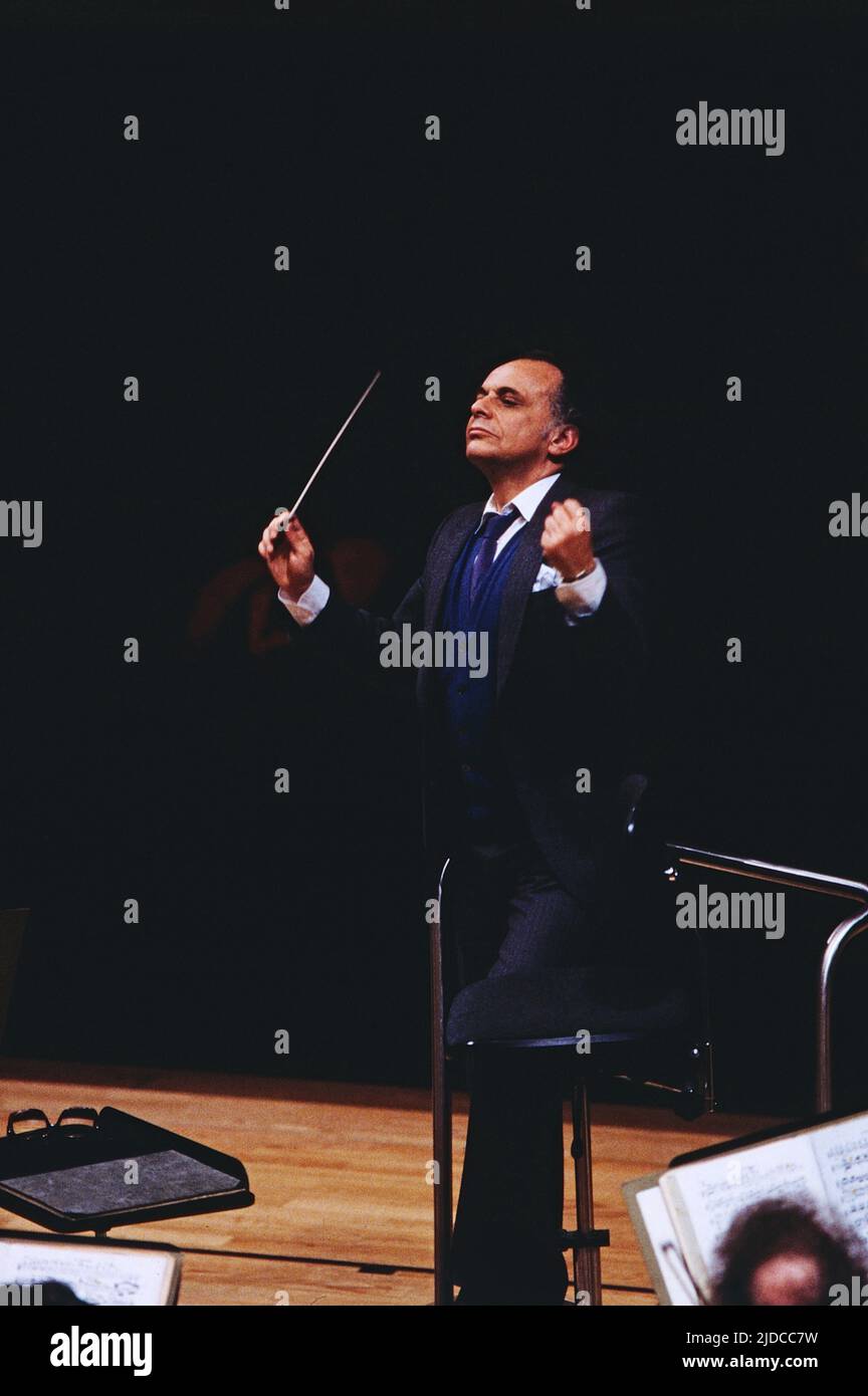 American conductor lorin maazel hi-res stock photography and images - Alamy