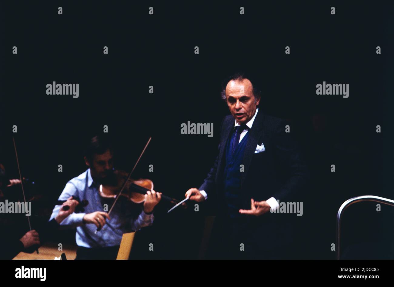 American conductor lorin maazel hi-res stock photography and images - Alamy