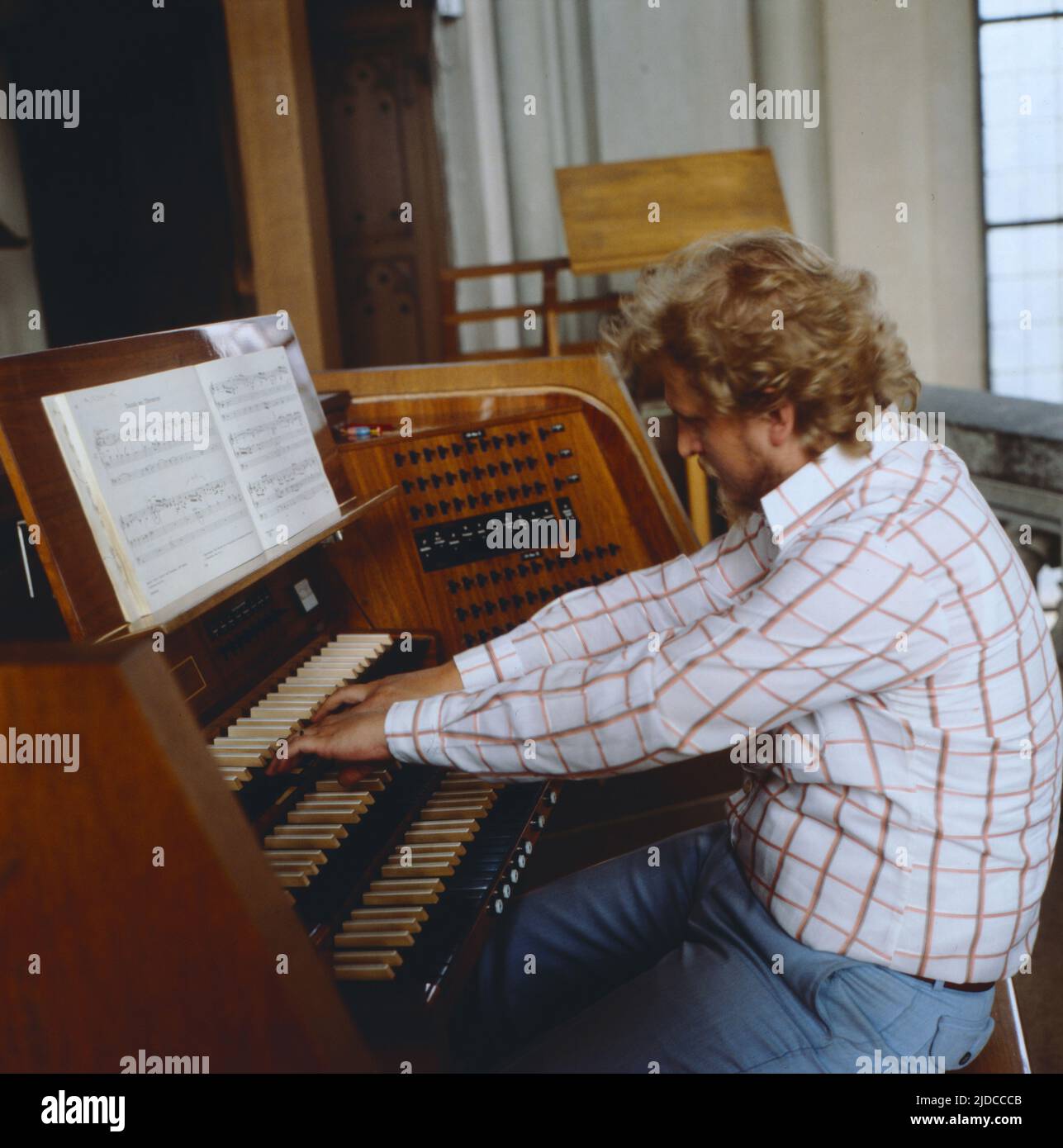 Roland Muhr, deutscher Organist und Kirchenmusiker, Gründer der ...