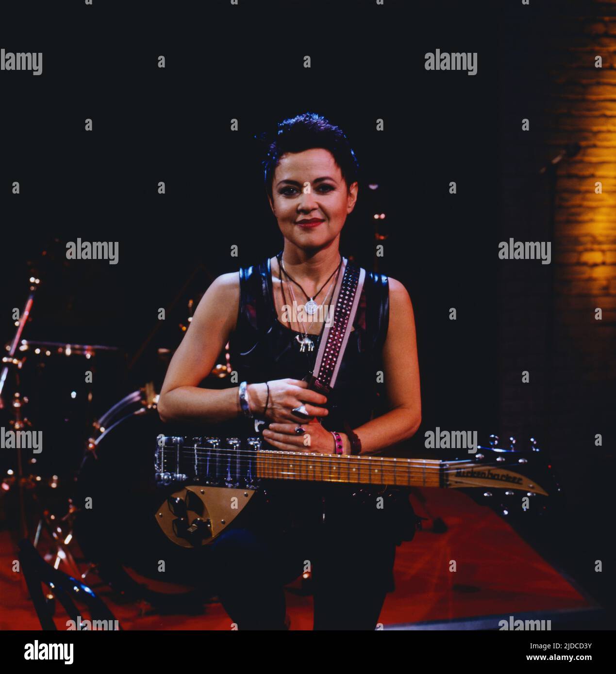 Chanson sangerin hi-res stock photography and images - Alamy