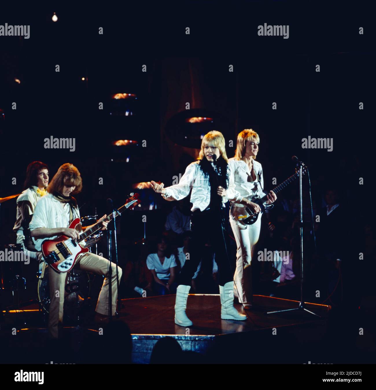 Mabel musician hi-res stock photography and images - Alamy