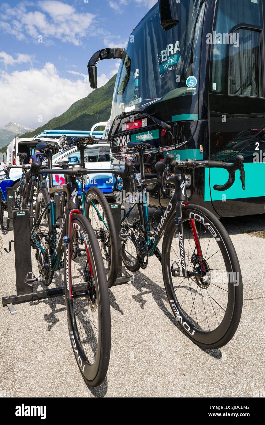 Ambri team hi-res stock photography and images - Alamy