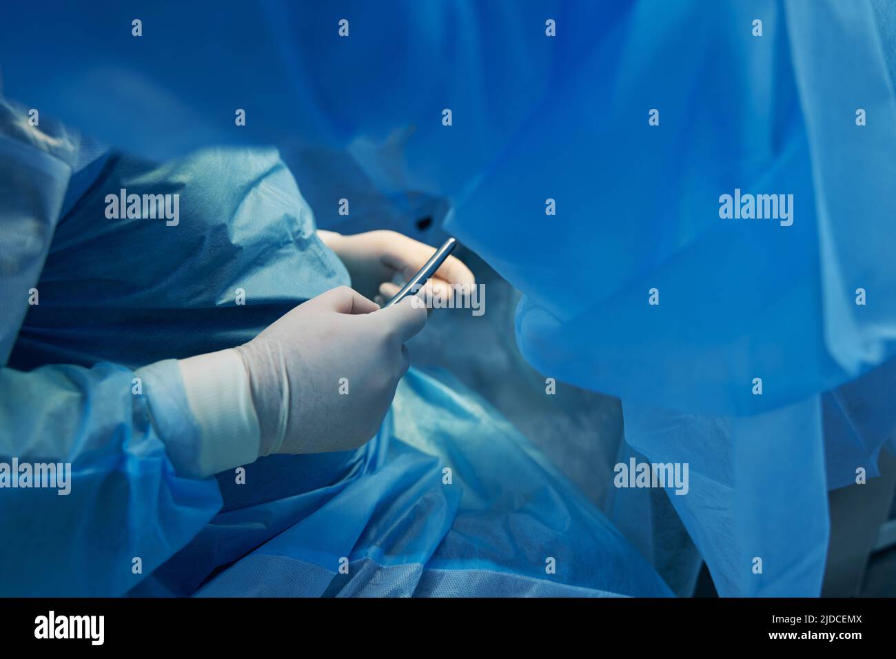 Gynecological tool in hands of medical worker Stock Photo - Alamy
