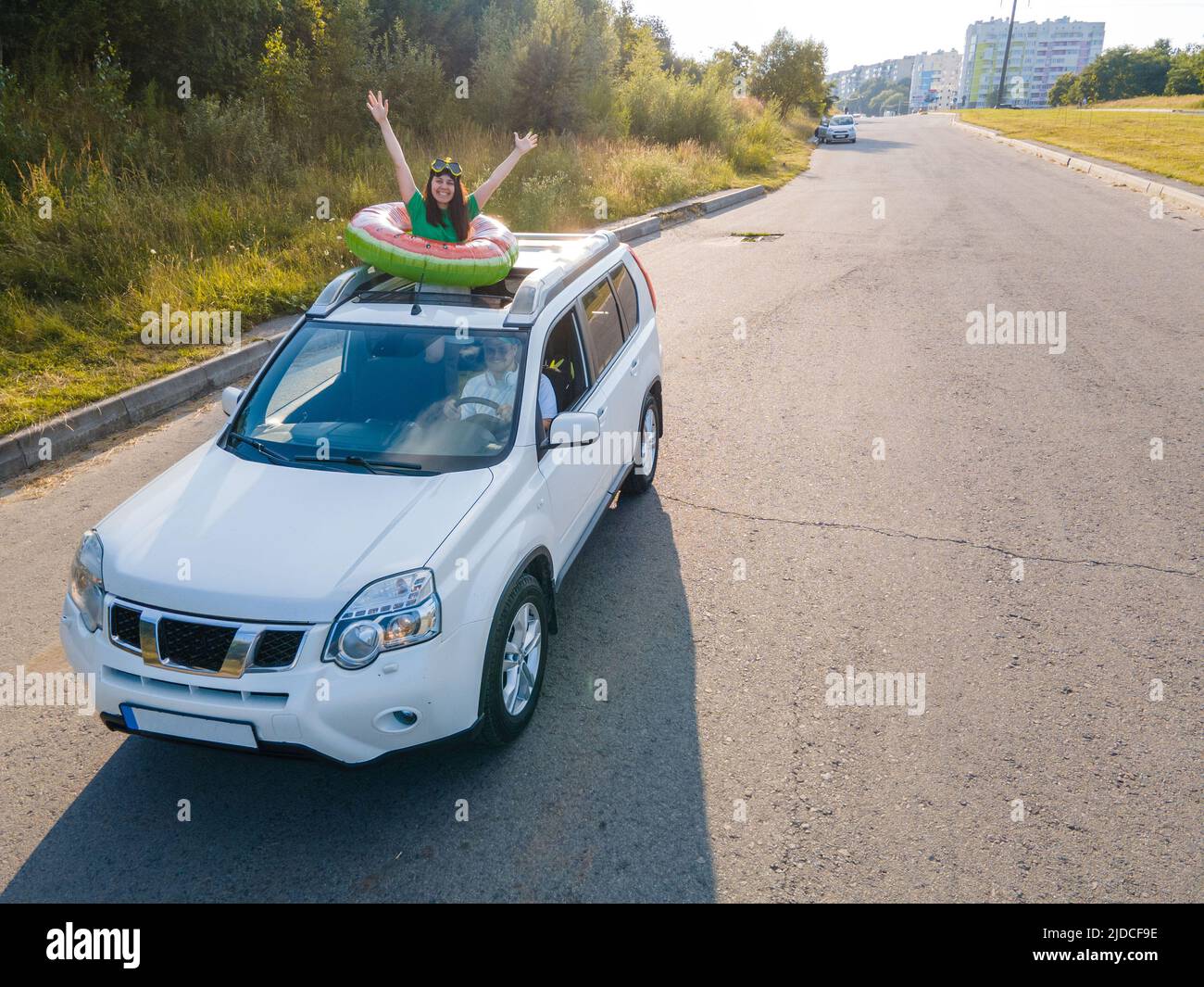 Couple in car overhead view hi-res stock photography and images - Alamy